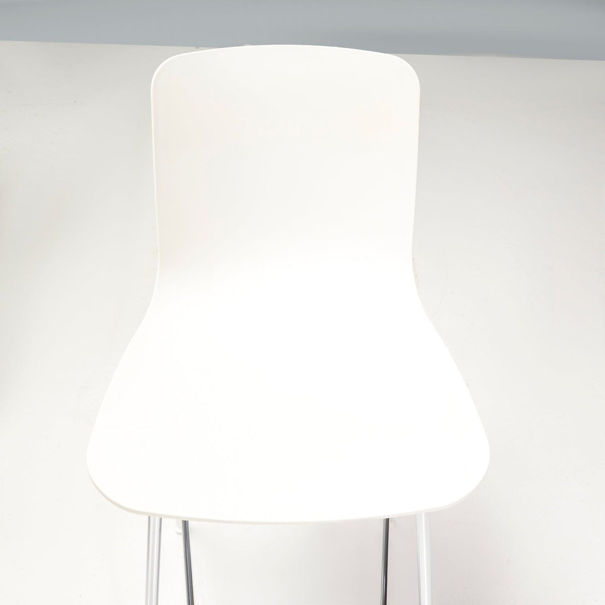 Jasper Morrison for Vitra White HAL RE Medium Bar Stool, 2013 – REHAUS