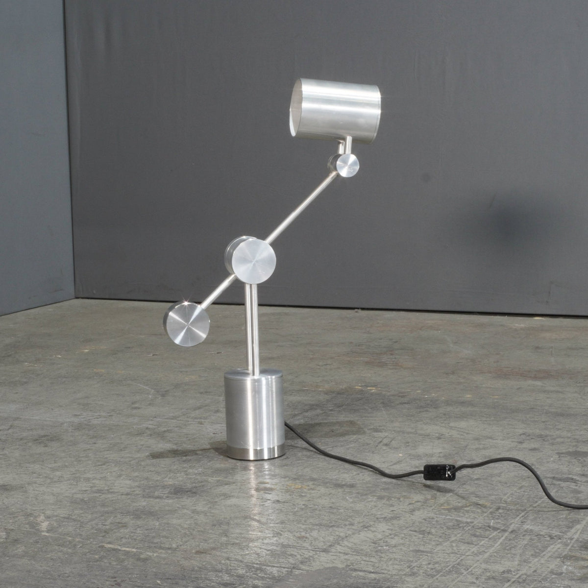 OBE Camden Desk Lamp by Tom Dixon – REHAUS